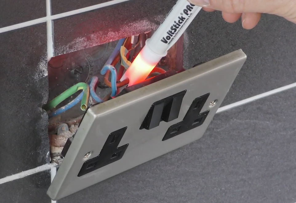 How to use a Volt Stick Pro230 voltage tester